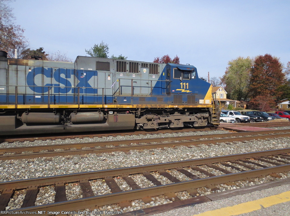 CSX 111 leading!Q370